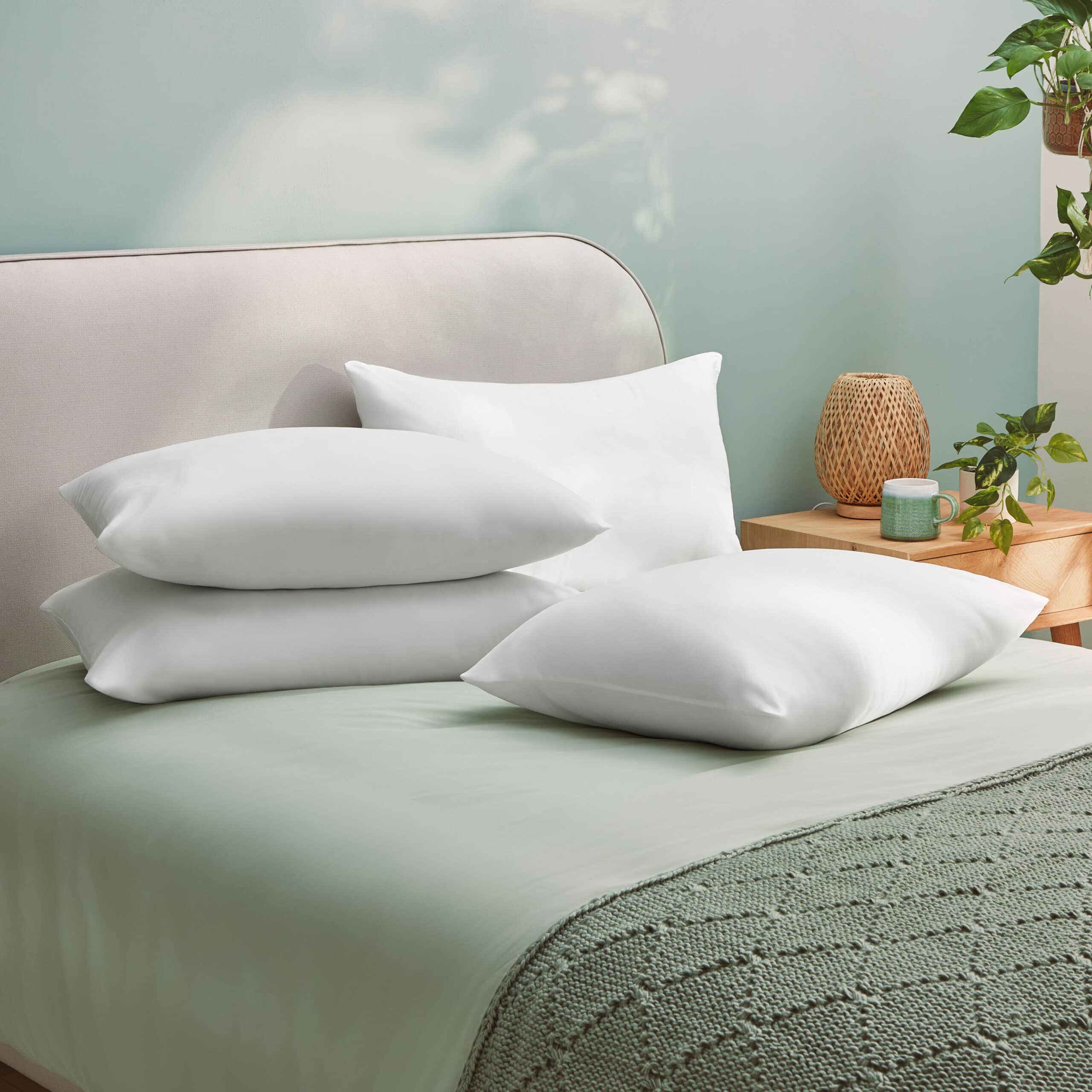 Silentnight Anti-Allergy Pillows - 4 Pack - Sleepy People